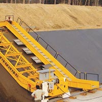 Bridge Paver at Best Price from Manufacturers, Suppliers & Traders