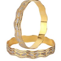 Machine Cut Bangles at Best Price from Manufacturers, Suppliers & Traders