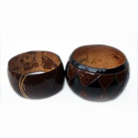 Coconut Shell Bangles at Best Price from Manufacturers, Suppliers & Traders