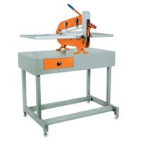 Zig Zag Cutting Machine - Zig Zag Sample Cutting Machine Price ...