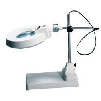 Table Top Magnifiers at Best Price from Manufacturers, Suppliers & Traders