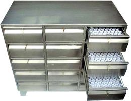 KRISHNA ENGINEERING CO. in Vapi - Retailer of Punch Cabinet & SS Vessel