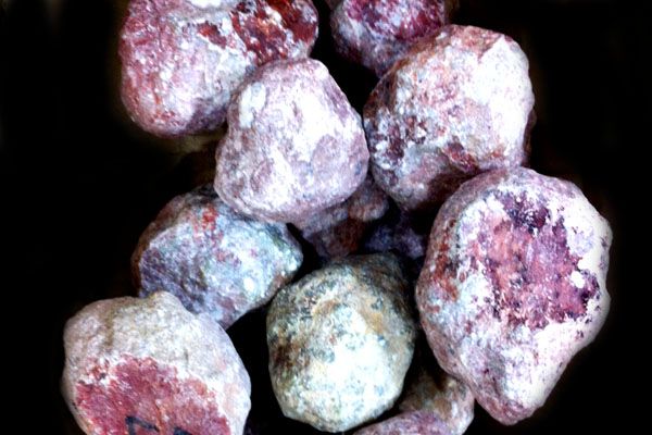 RAMA & CO. in Agra - Retailer of Pyrophllite Stone for Carving & Granite