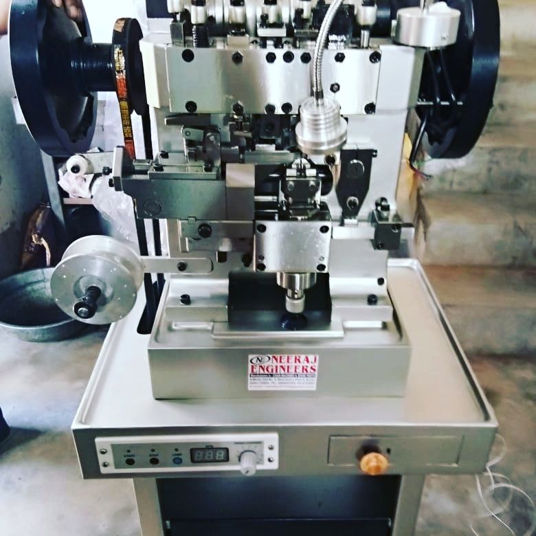 NEERAJ ENGINEERS in Delhi - Manufacturer of Box Chain Making Machine ...