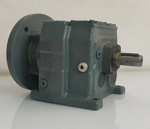 MS Inline Helical Gear Box at Rs 8,500 / Piece in Faridabad | Poswal ...
