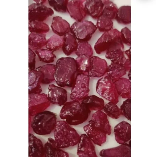 Red Ruby Rough Gemstone at best price INR 100 / Carat in Durg ...