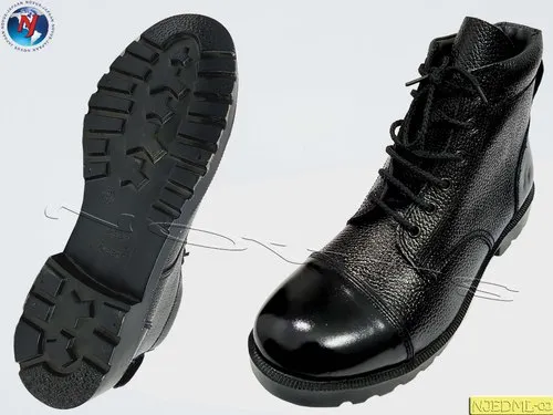 Dms Boot, INR 400 / Pair by Novus Japaan Enterprises from Agra Uttar ...