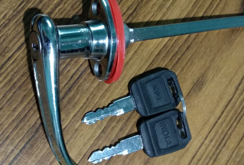 Polished Metal Manual Metro Locking Handle, for Stable Performance ...