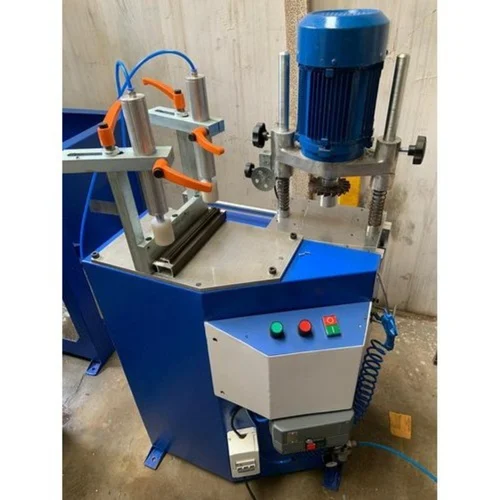 Mild Steel Flat End Milling Machine, Power : 1.5 kW, Voltage : 380V ...