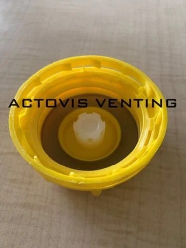 DIN 60 Yellow Vented Caps For Pressure Equalization at Rs 16 in ...