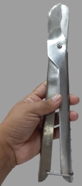 Muskaan Polished Metal Cashew Nut Cutter, Certification : Isi Certified ...