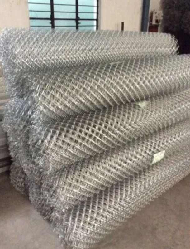 Gi Chain Link Fence, Color : Silver at Best Price in Latur - ID: 7817314
