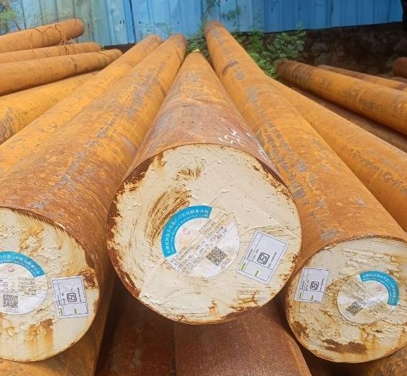 EN8D Steel Round Bar 16-300 Mm, Length : 5-6 Meter for Construction at ...