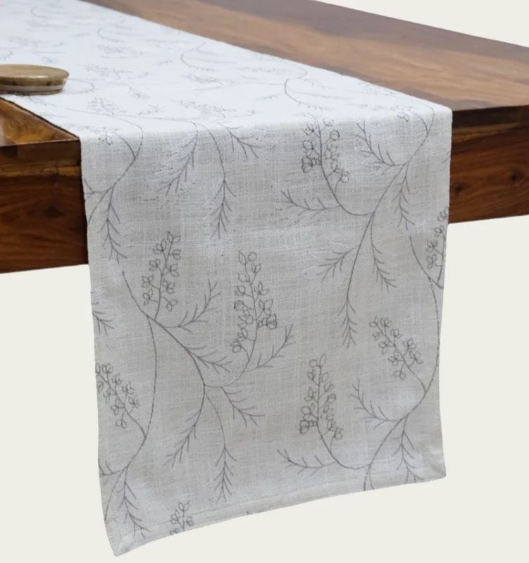 Embroidered Linen Gauze 6 Seater Table Runner at Rs 1499 in Delhi - ID ...