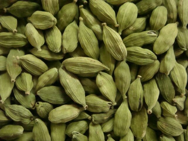 Cardamom, Color : Green at Best Price in Mangalore - ID: 8255001 | SANA ...