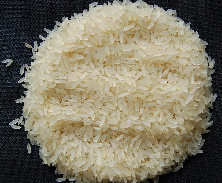 Long Grain White Raw Rice at Best Price in durg | United Ventures