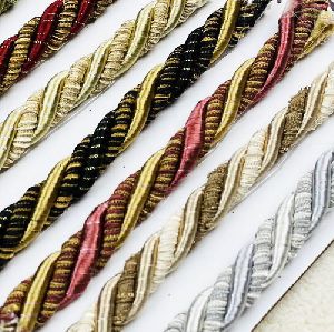 Manufacturer of Macrame Wall Hanging & Wall Mounted Tassel Fringe ...