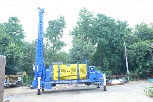 Truck Mounted Rig at Rs 60 Lakh / Unit in Hyderabad | Borewell Drilling ...